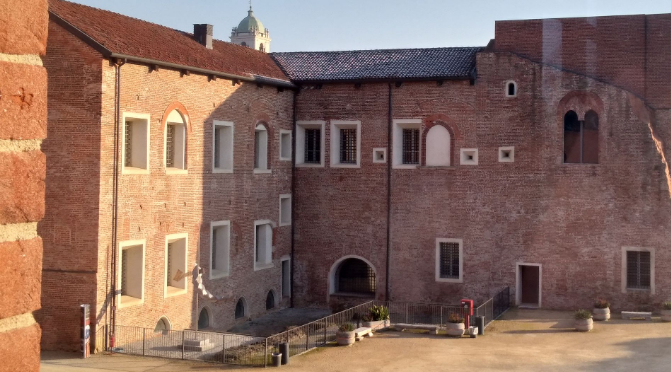 FOOD E DIVERTIMENTO AL CASTELLO DI NOVARA